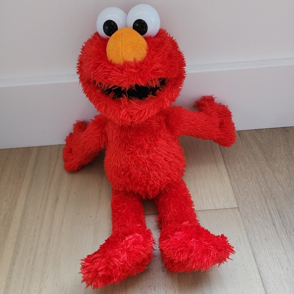 Hasbro | Toys | Hasbro Sesame Street Tickle Me Elmo Laughing Talking ...